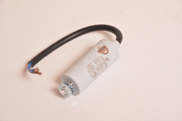 Universal kondensator 4uF